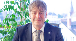 Christian Felten - Publikation - 100-jahre-rkw.de